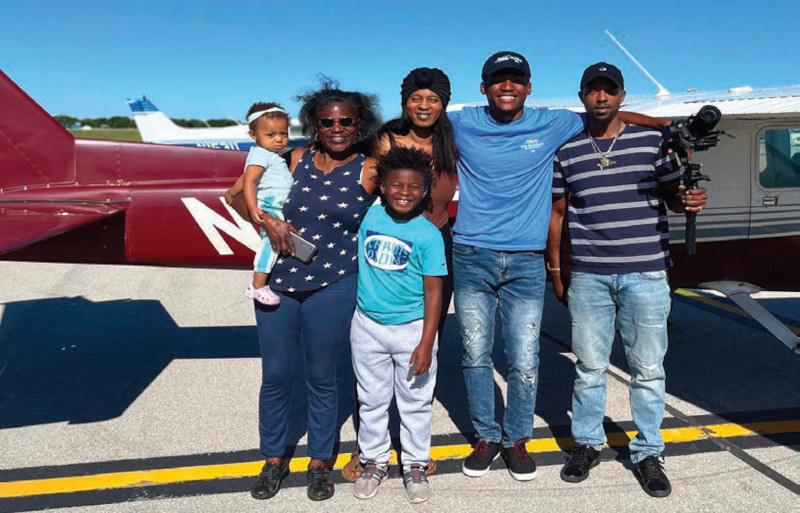 How This Black Pilot in Milwaukee Earned His License to Fly at Age 18 ...